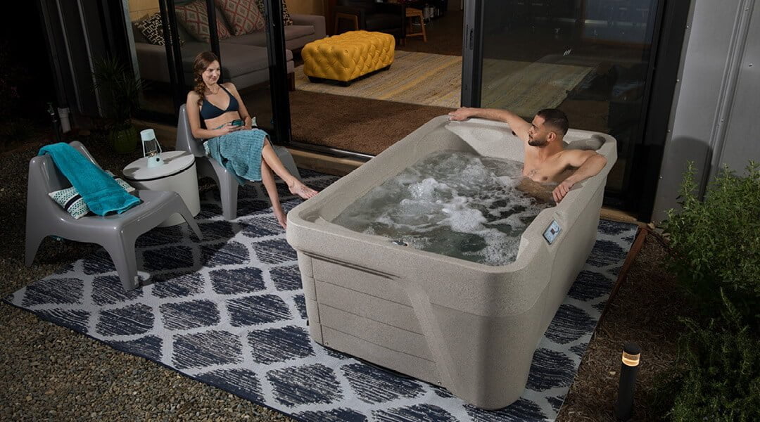 Mini Hot Tub | Freeflow Mini Spa for Sale | Aquasun